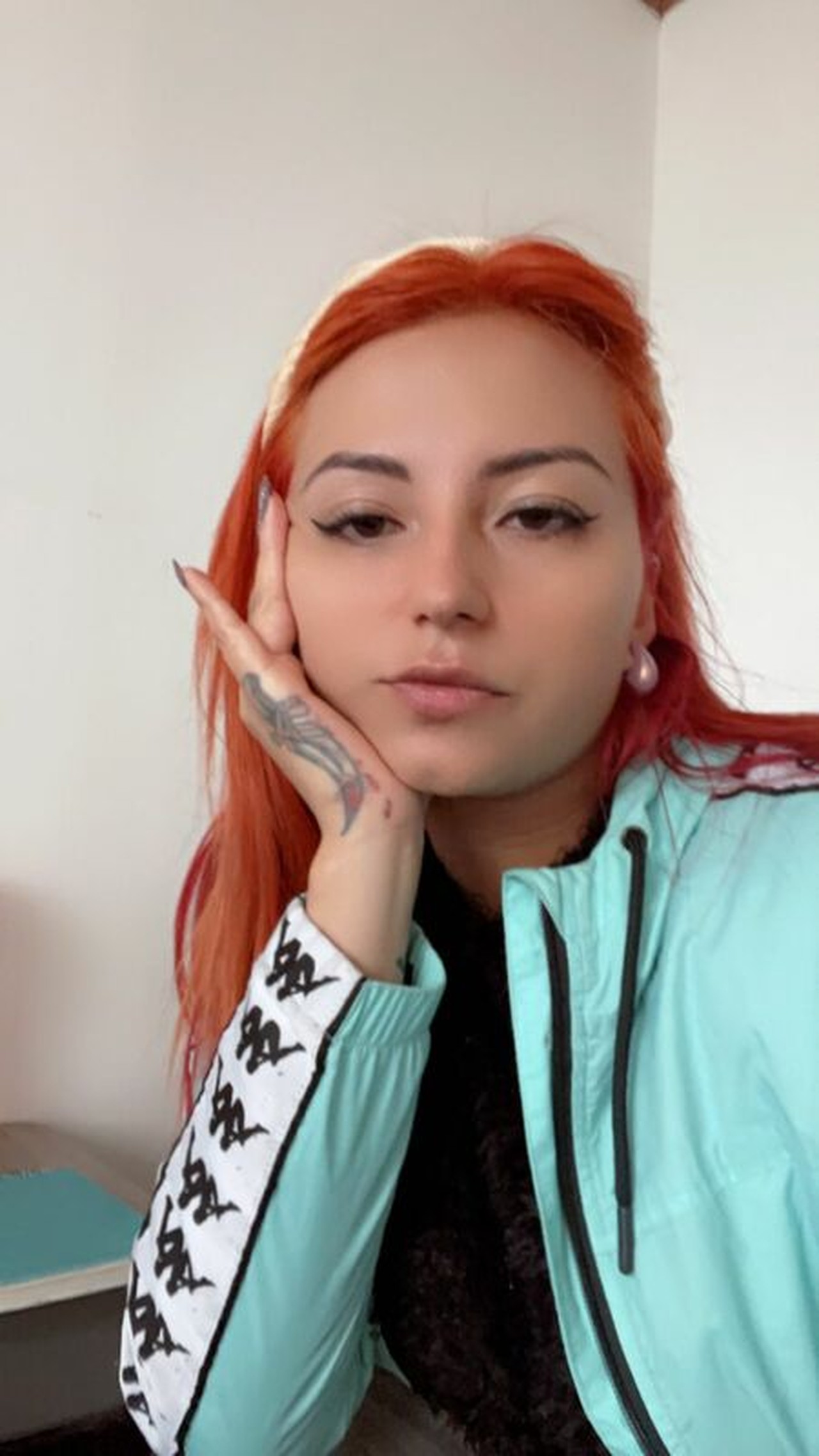 Daniela - Ratings & Reviews - MUBI