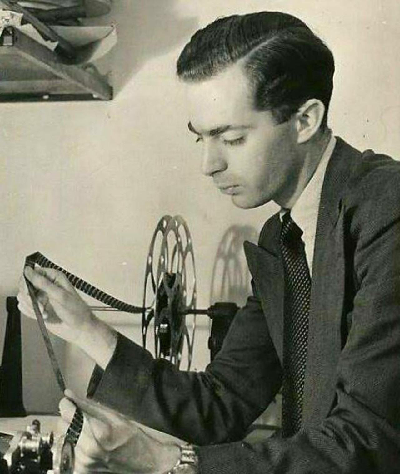 Don Challis – Movies, Bio and Lists on MUBI