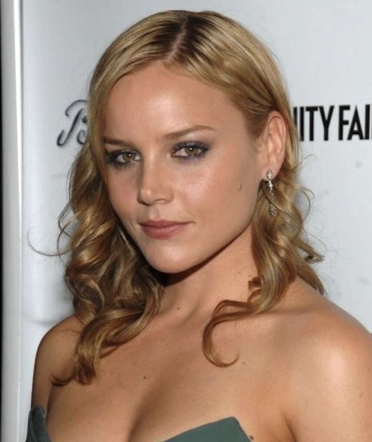 Abbie Cornish – Movies, Bio and Lists on MUBI