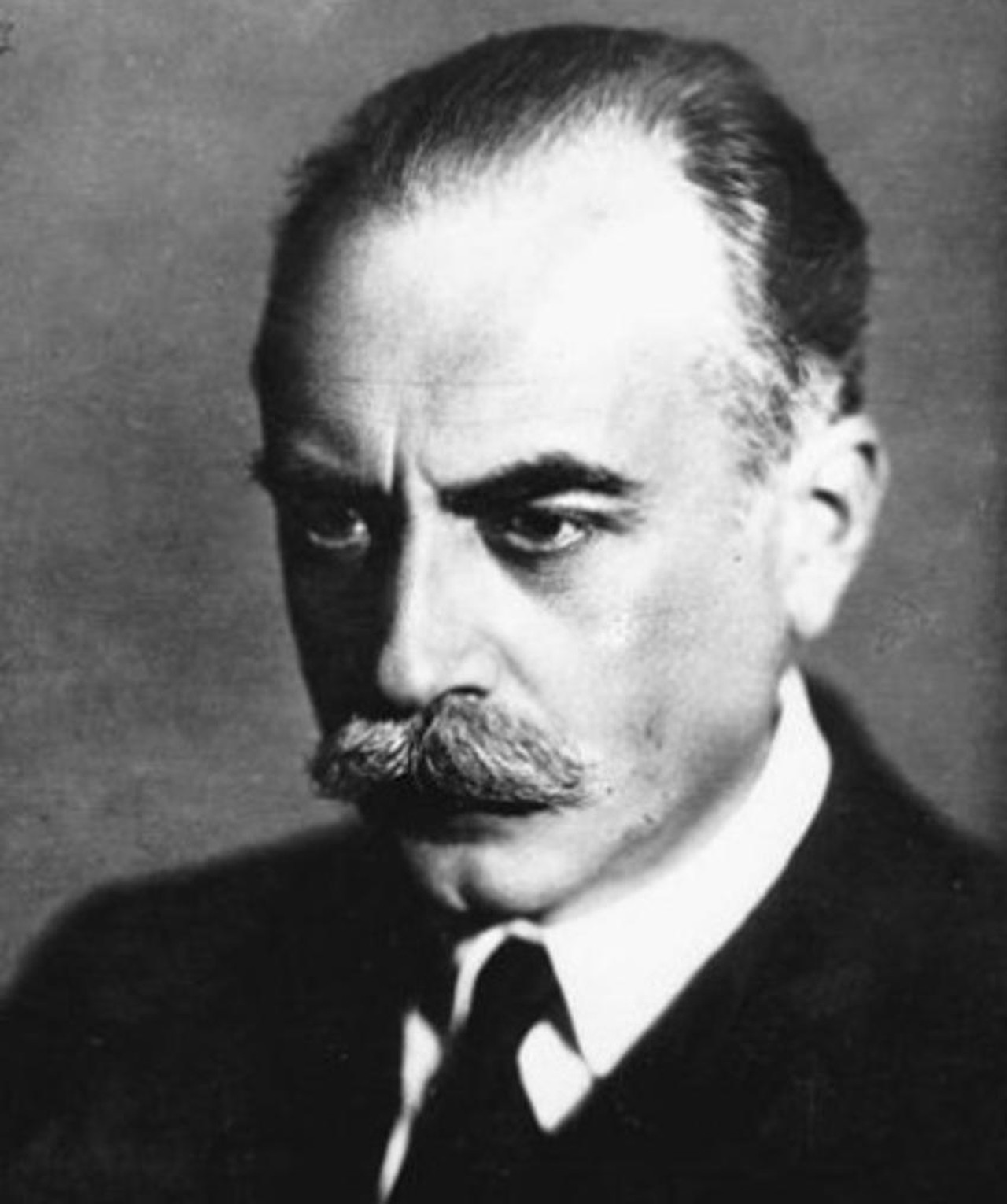 Lev Revutsky Movies Bio And Lists On MUBI Lev Revutsky Movies Bio And Lists On MUBI