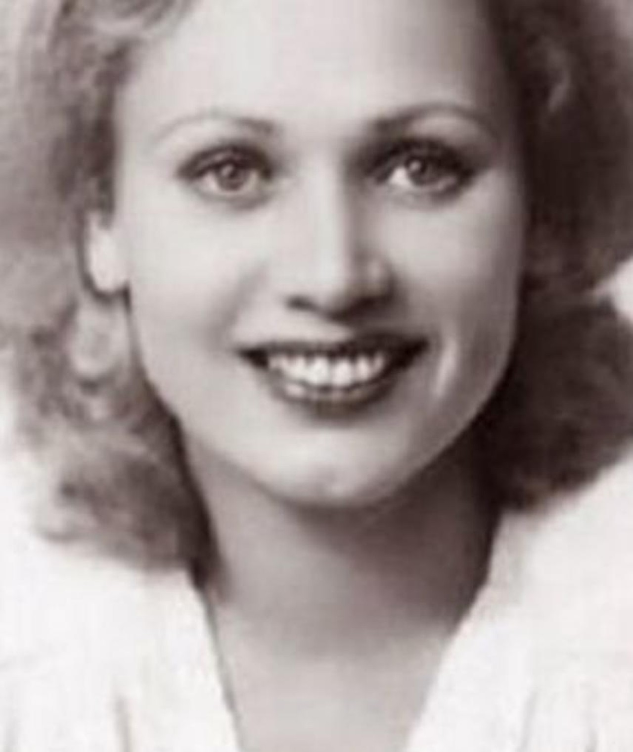 Lidiya Smirnova – Movies, Bio and Lists on MUBI