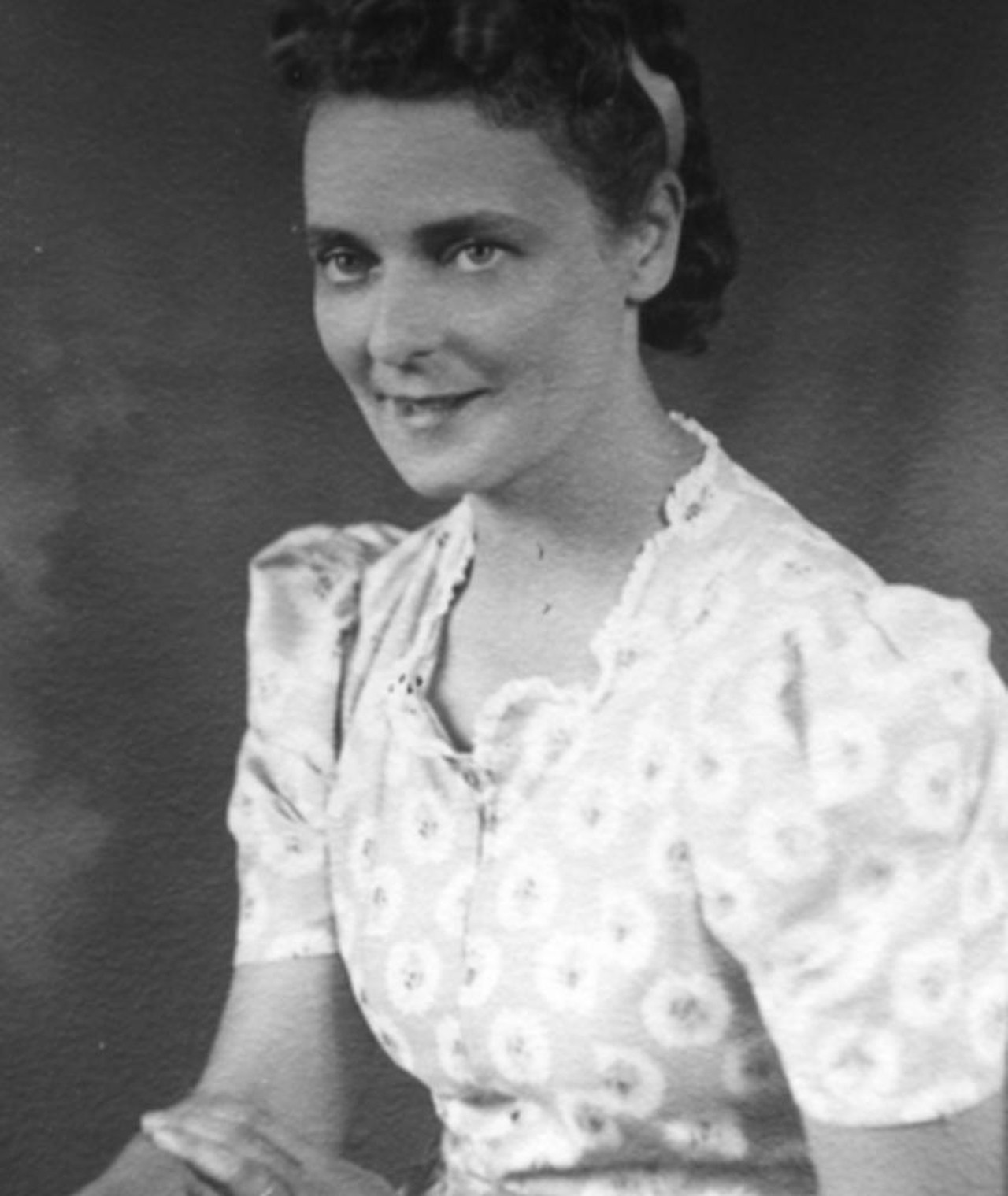 Jan Struther – Movies, Bio and Lists on MUBI