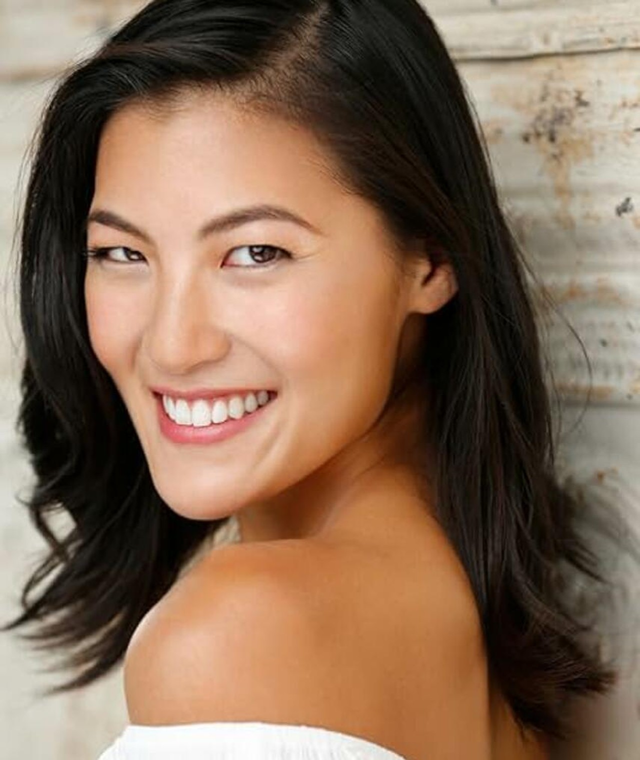 Akemi Look – Movies, Bio and Lists on MUBI