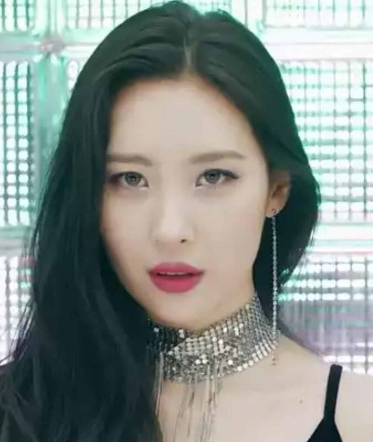 Sunmi – Movies, Bio and Lists on MUBI