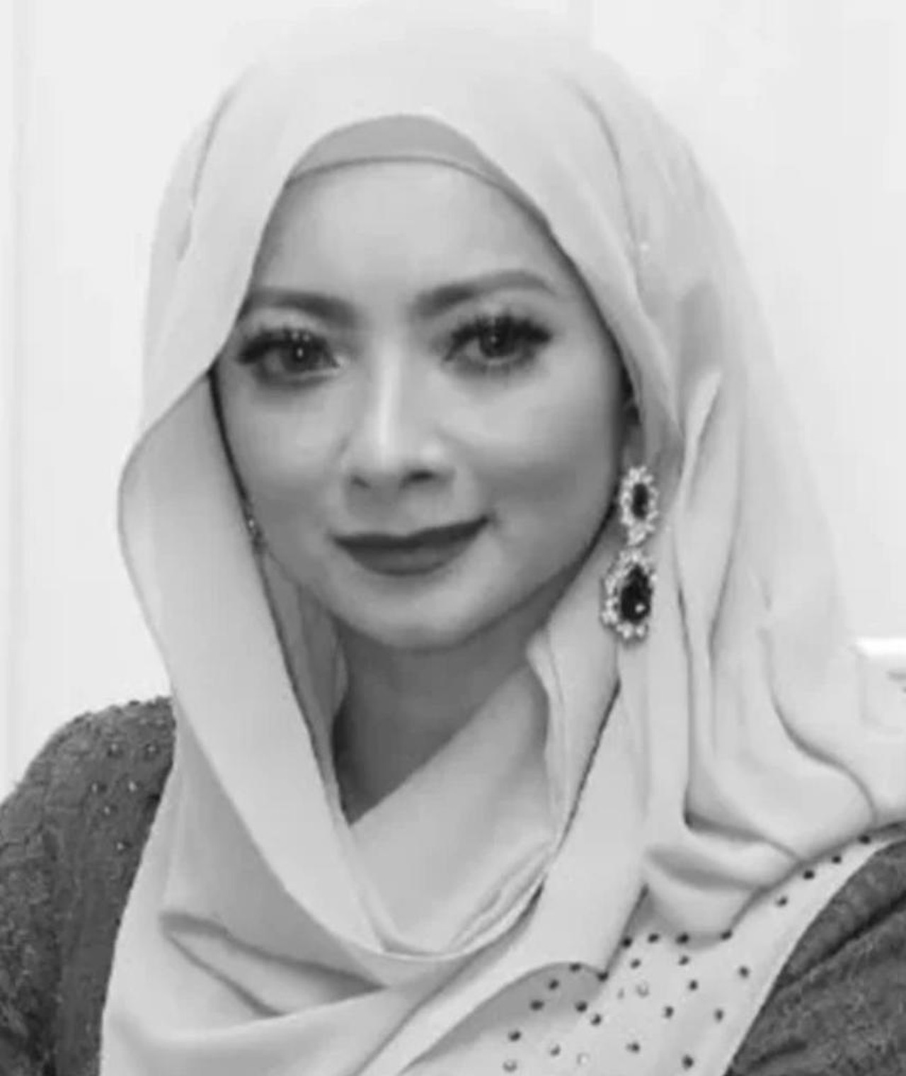 Maya Matahari – Movies, Bio and Lists on MUBI