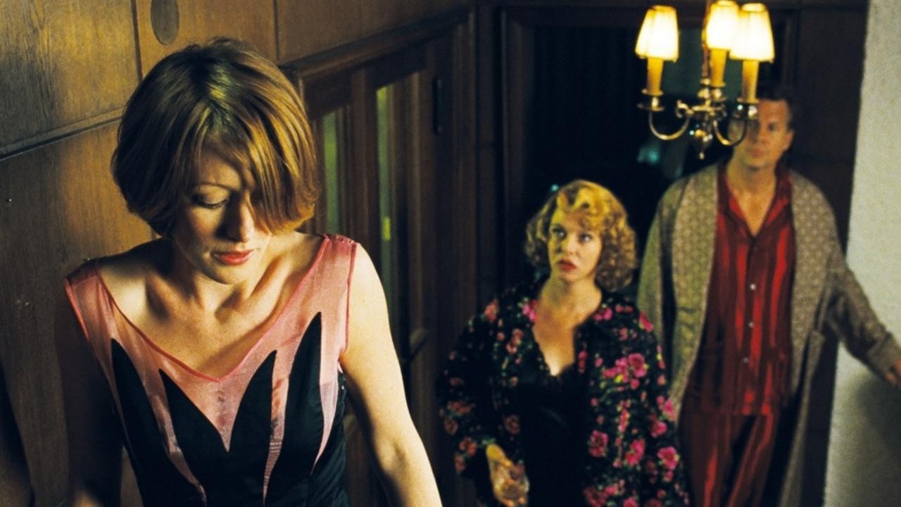 Lisa Smit – Films, Biographies et Listes sur MUBI