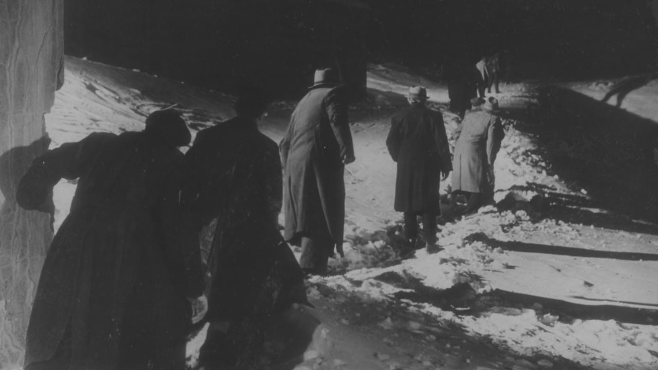 Footsteps in the Night (1962) | MUBI