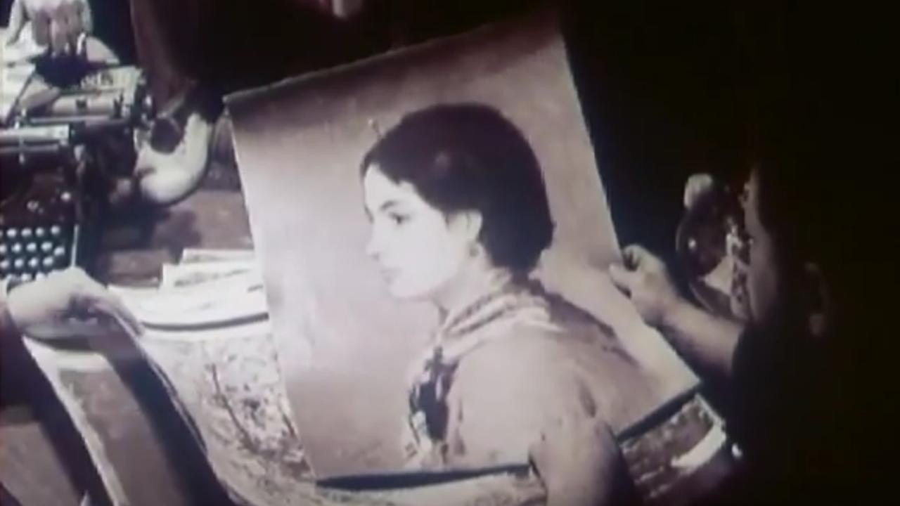 Studio with a Guide (1985) | MUBI