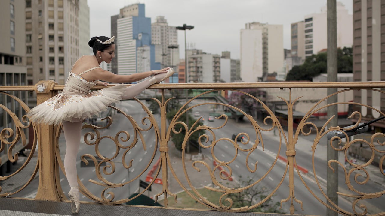 Looking at the Stars (2016) | MUBI