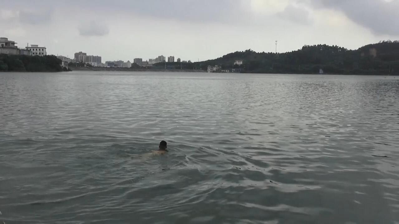 Floating Man (2017) | MUBI