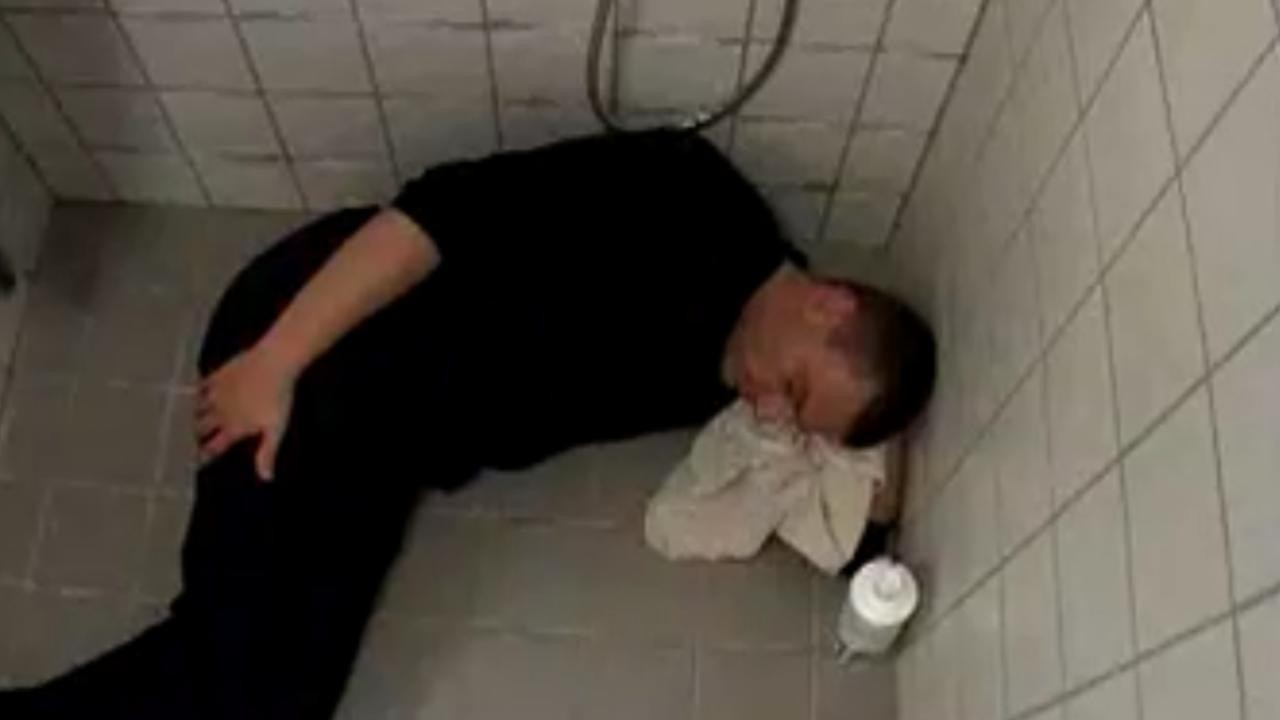 Blank (Bizarre Method of Death: Blank) (2003) | MUBI
