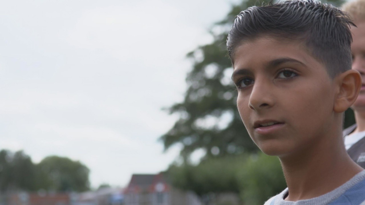 A Year Without My Parents (2015) | MUBI