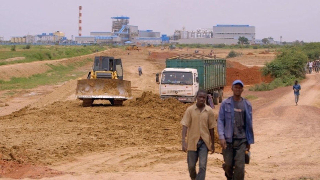 No Land No Food No Life (2013) | MUBI