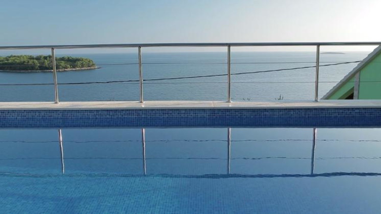 Almost Nothing (2016) | MUBI