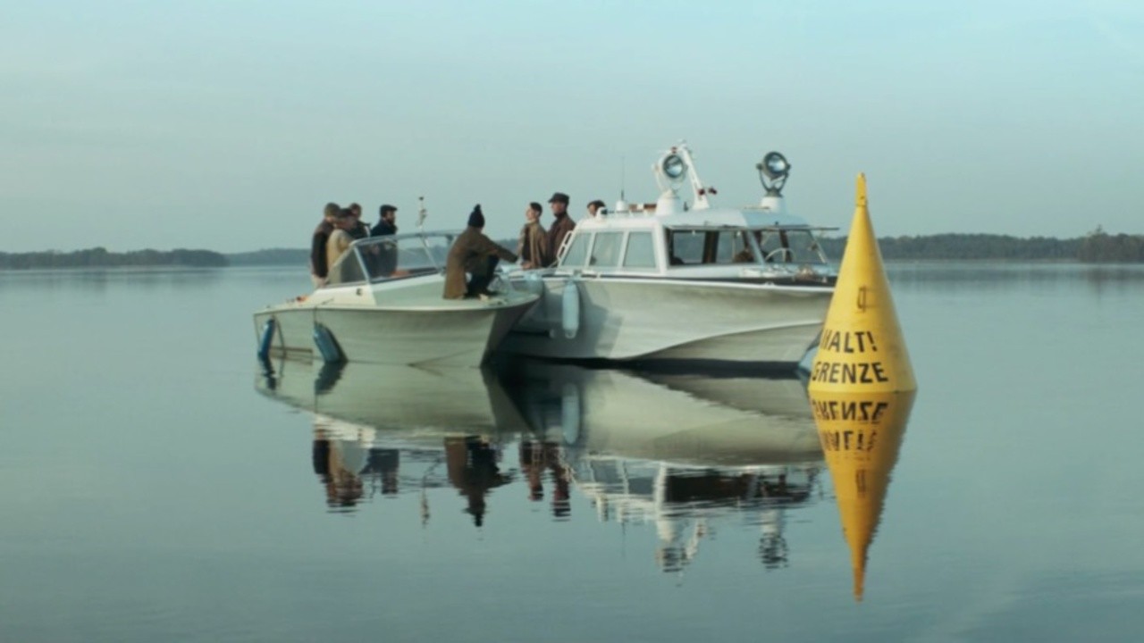 Fluid Border (2019) | MUBI