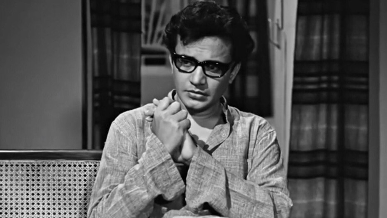 Ekhane Pinjar (1971) | MUBI