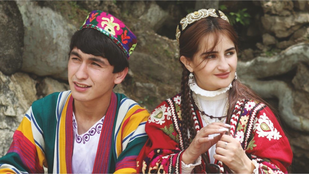 The Tulip Stories (2020) | MUBI