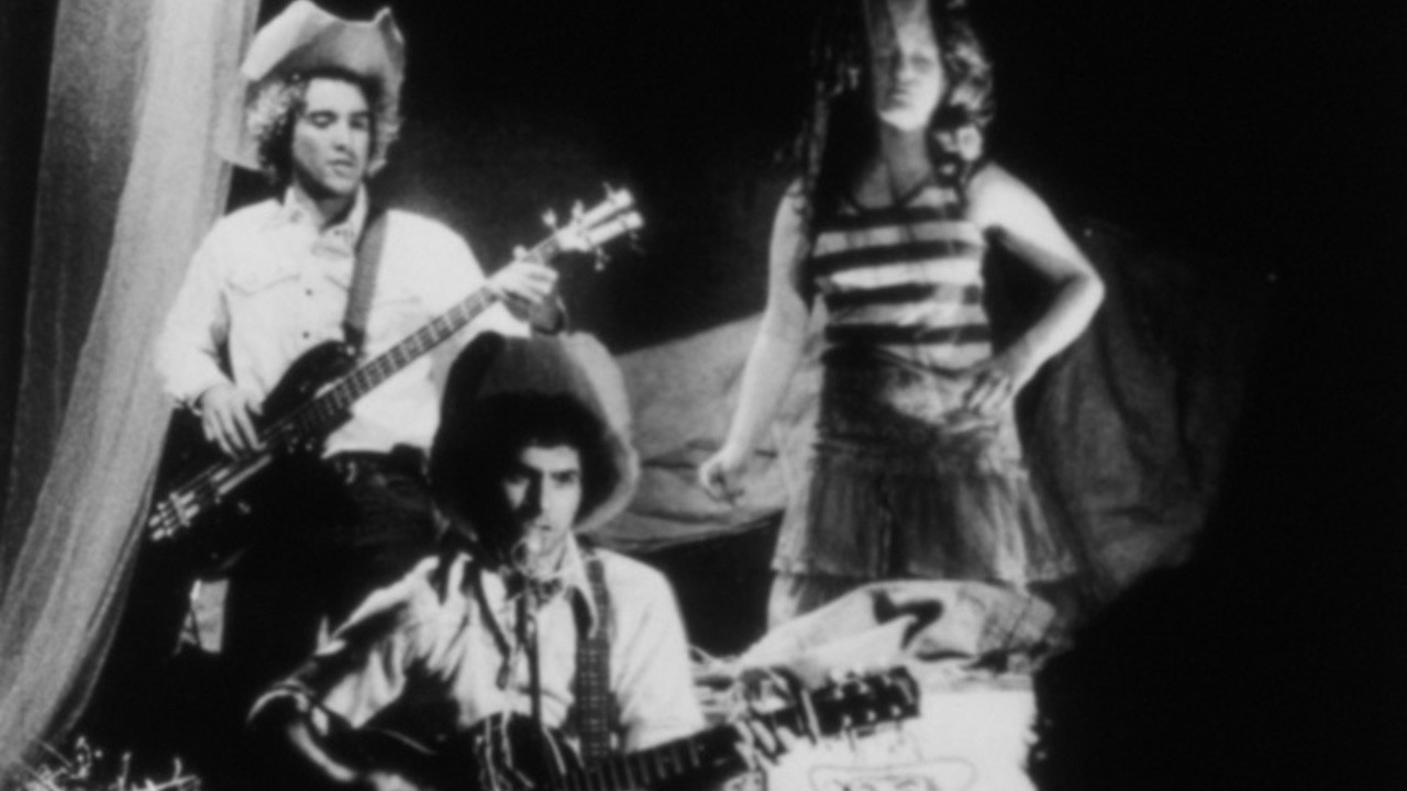 The Asphalt Ribbon (1977) | MUBI