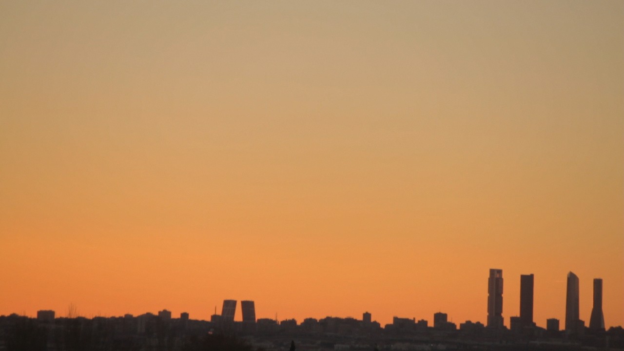 In between (2014) | MUBI