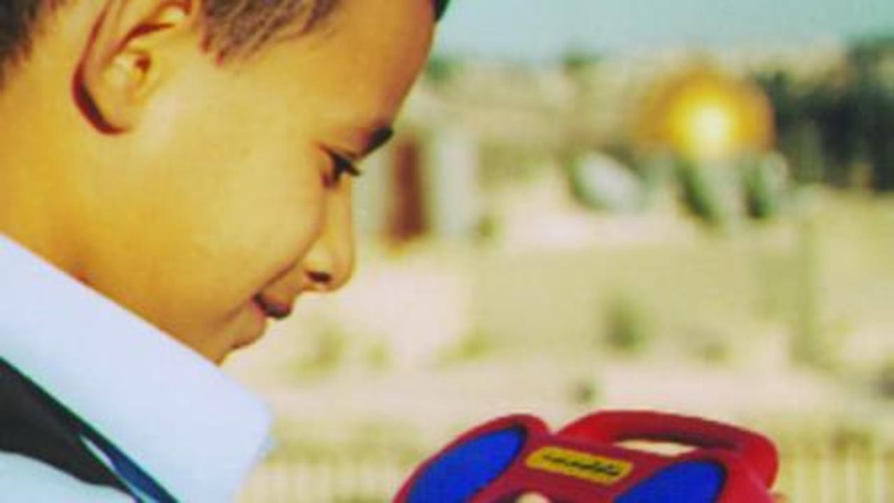 The Red Toy (2004) | MUBI