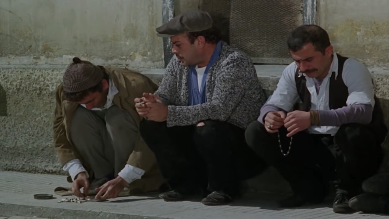 Yilmaz Güney – MUBI’de Filmler, Biyografi ve Listeler