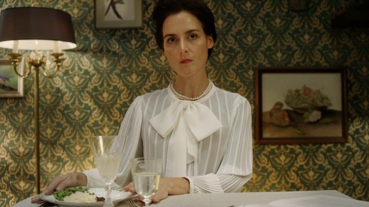 There Is a Salad Standing Between Us (2017) | MUBI