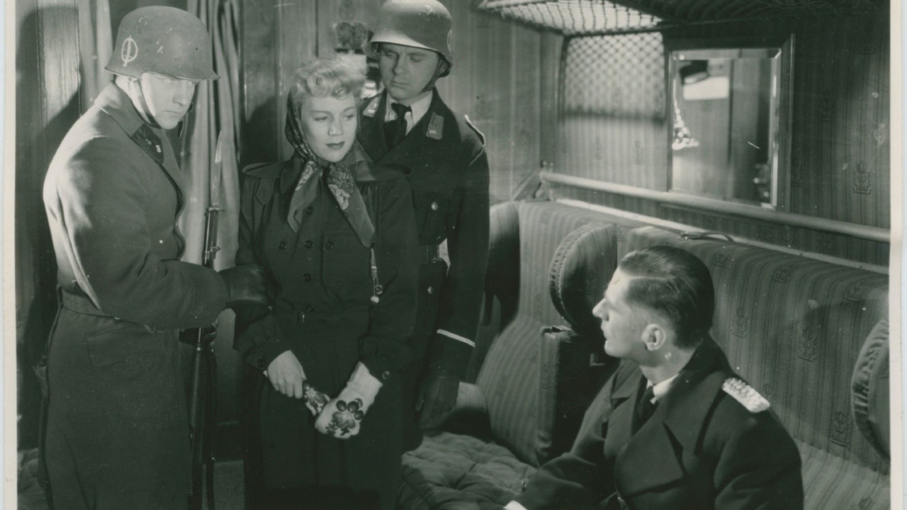 Live Dangerously (1944) | MUBI