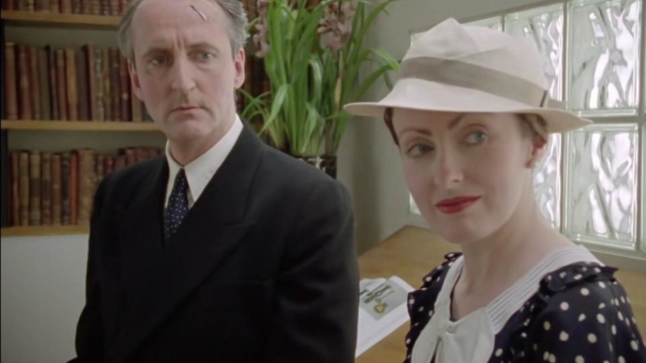 Poirot: The Double Clue (1991) | MUBI