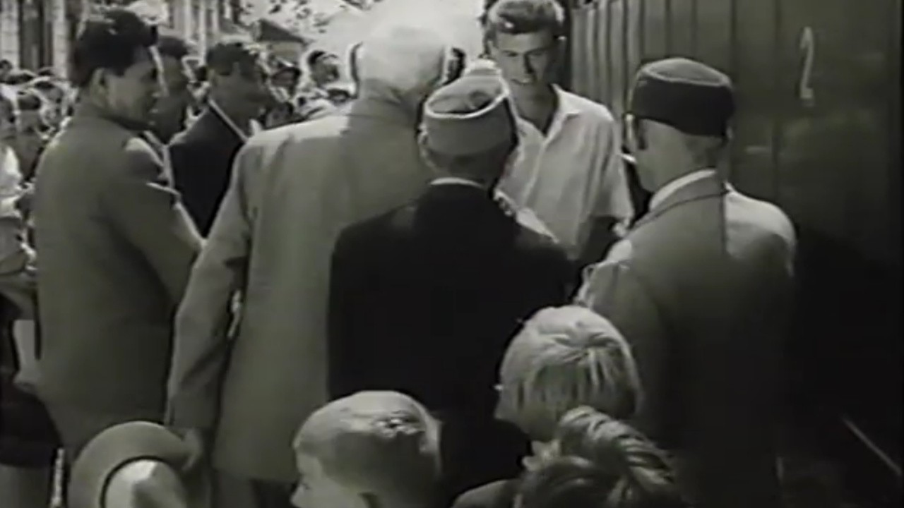 Escorting (1962) | MUBI