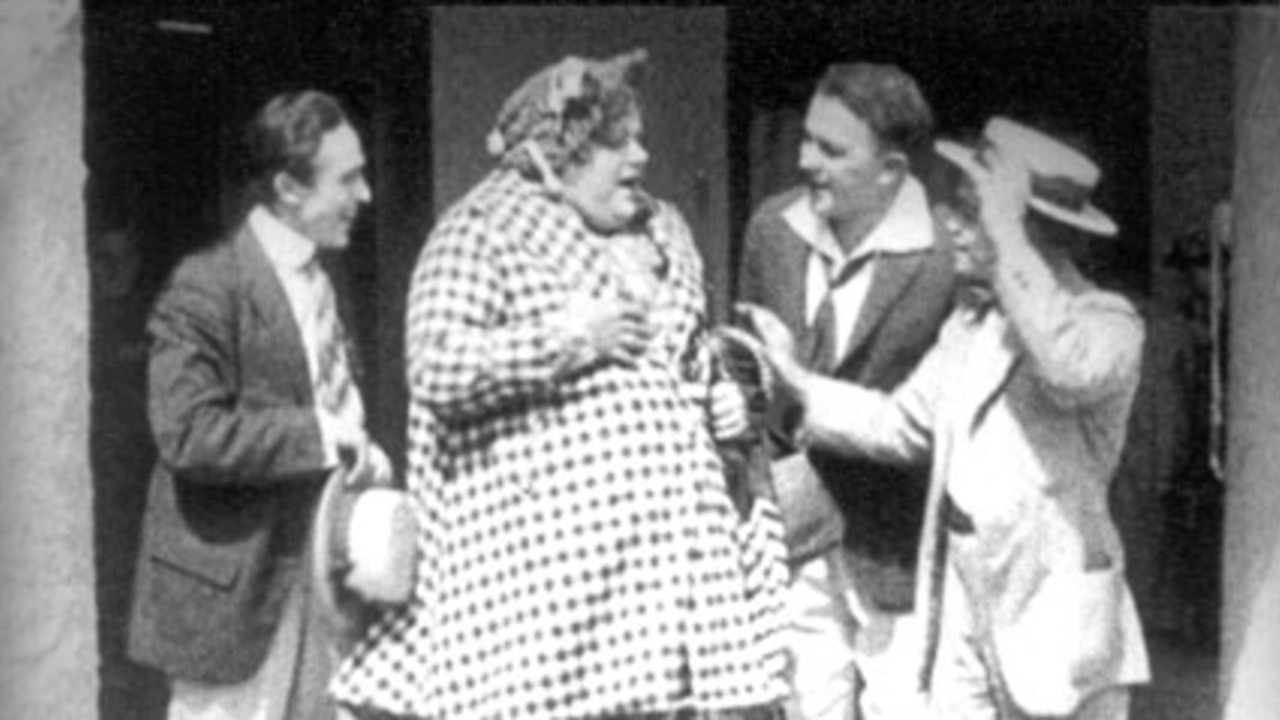 Miss Fatty's Seaside Lovers (1915) | MUBI