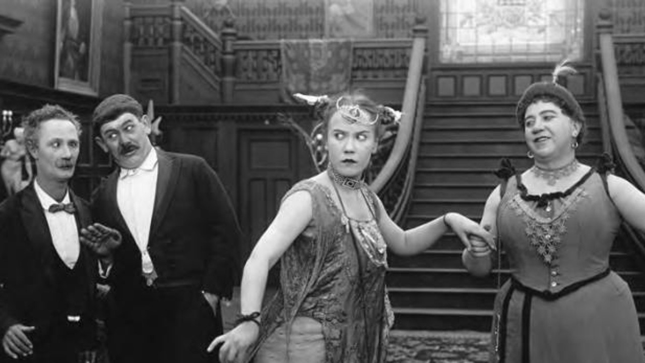 Are Waitresses Safe 1917 MUBI
