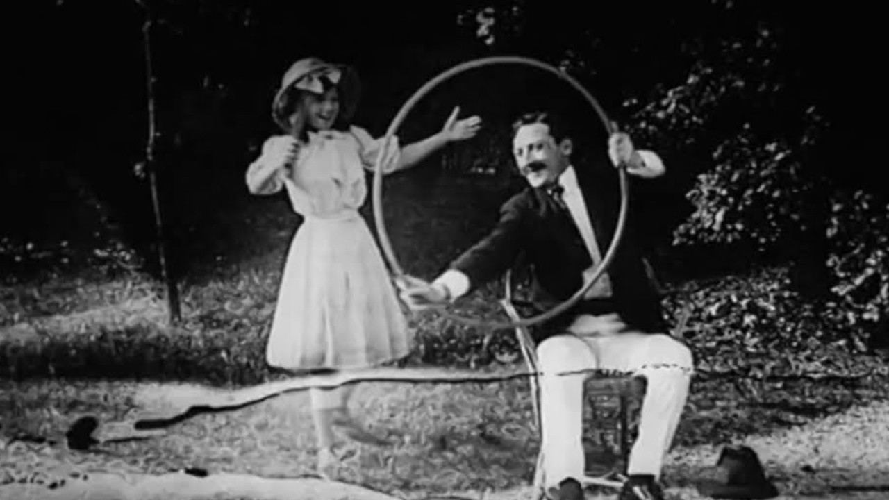 Magic Hoop (1908) | MUBI