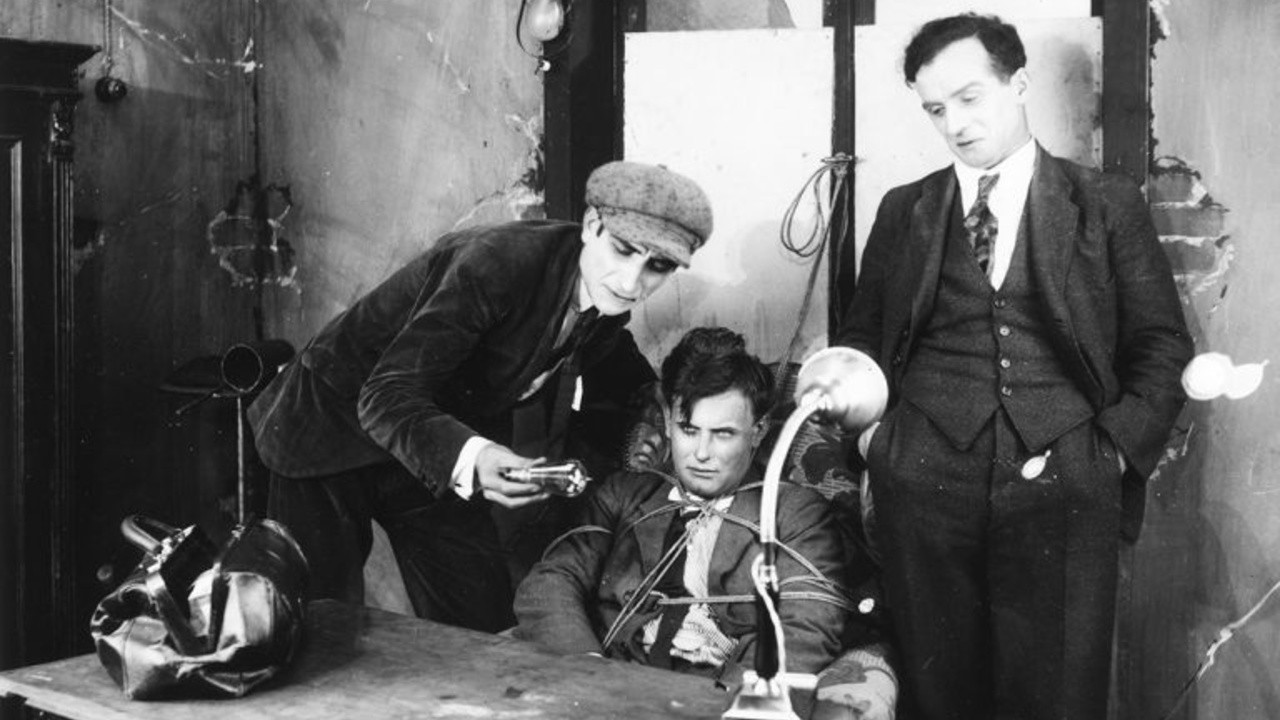 The Poisoned Light (1921) | MUBI