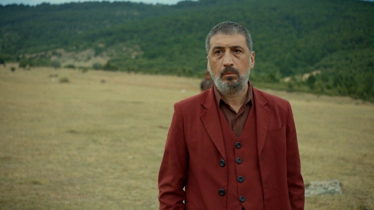 And the Circus Leaves Town (2015) | MUBI