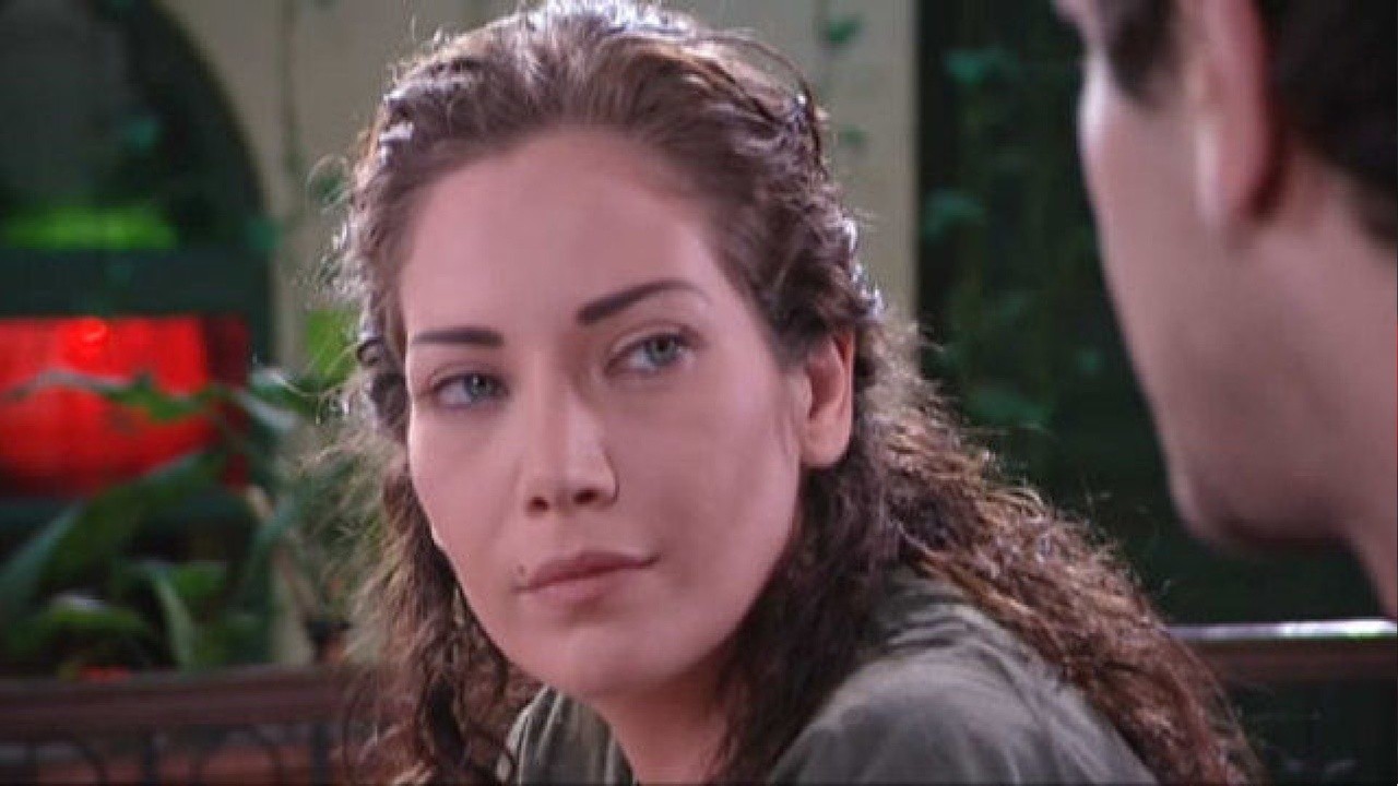 Jasmine Collar (2008) | MUBI