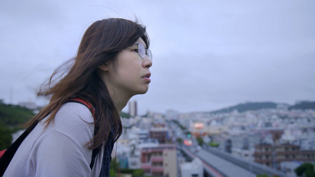 Moving in Between (2020) | MUBI