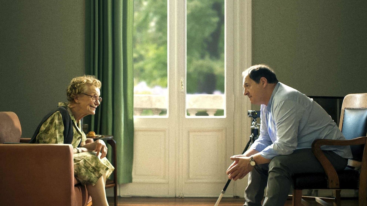 Cuando la miro (2022) | MUBI