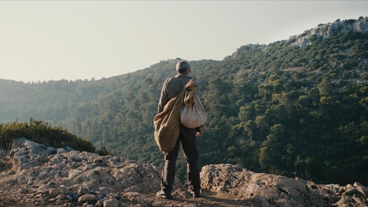 Hamza: Chasing The Ghost Chasing Me (2022) | MUBI