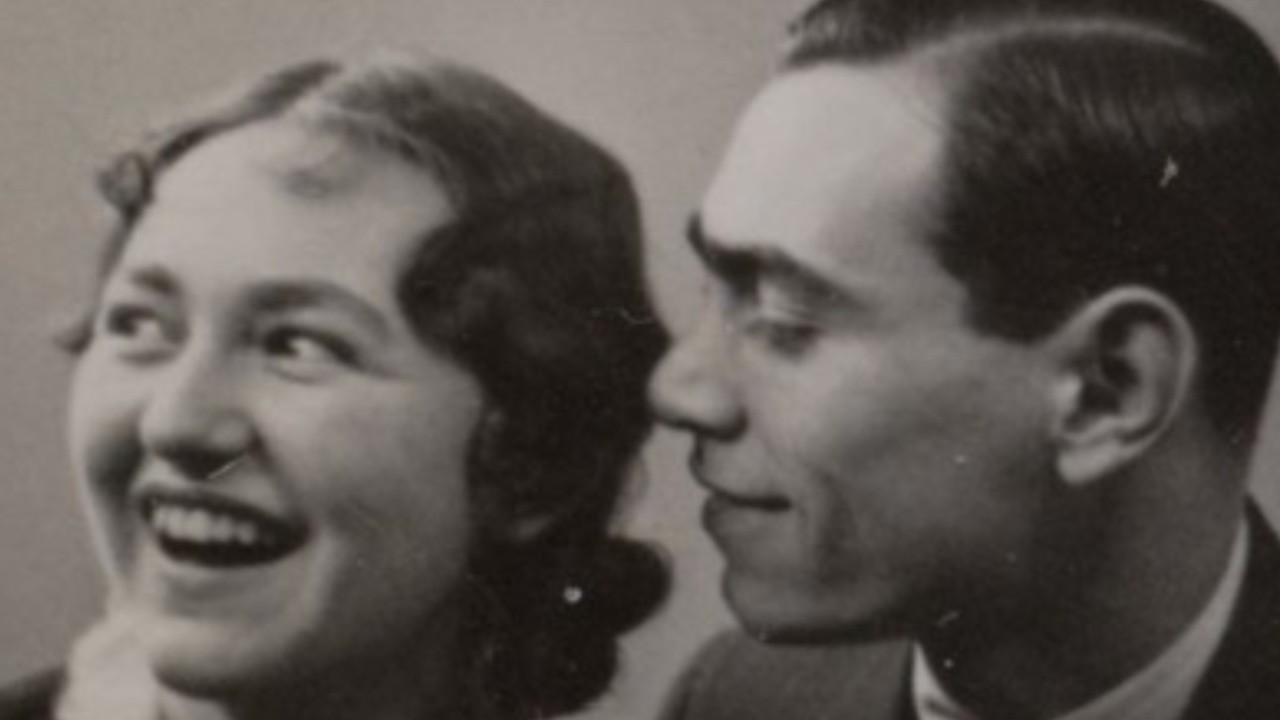 Everything Revolves Around Edith (2007) | MUBI