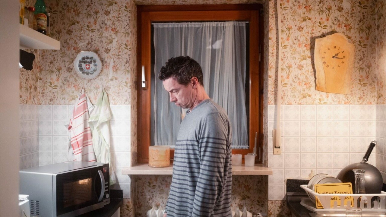 Turn Off the Light! (2022) | MUBI