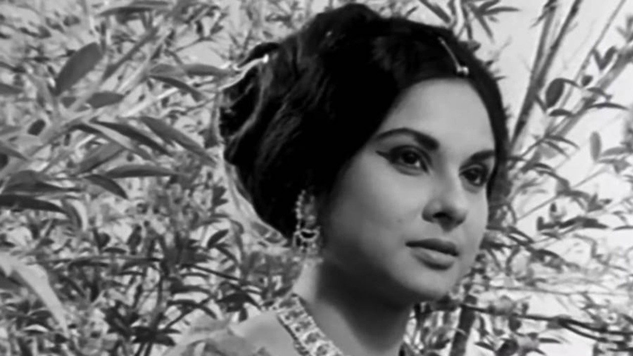 Joradighir Chowdhury Paribar (1966) | MUBI