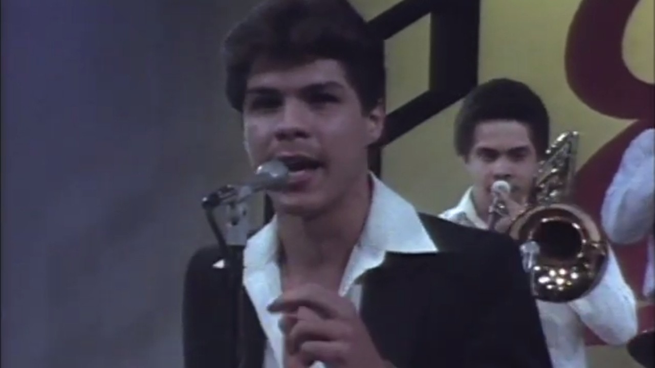 Cocolos & Rockeros: For Rock or Salsa? (1992) | MUBI