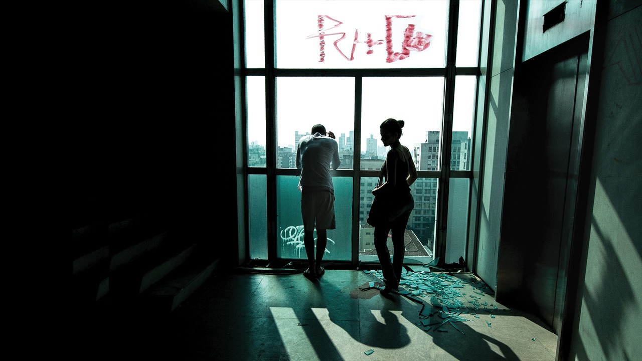 Skin of Glass (2023) | MUBI