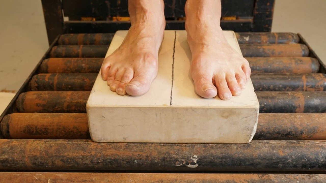 Foot Print Shop (2023) | MUBI