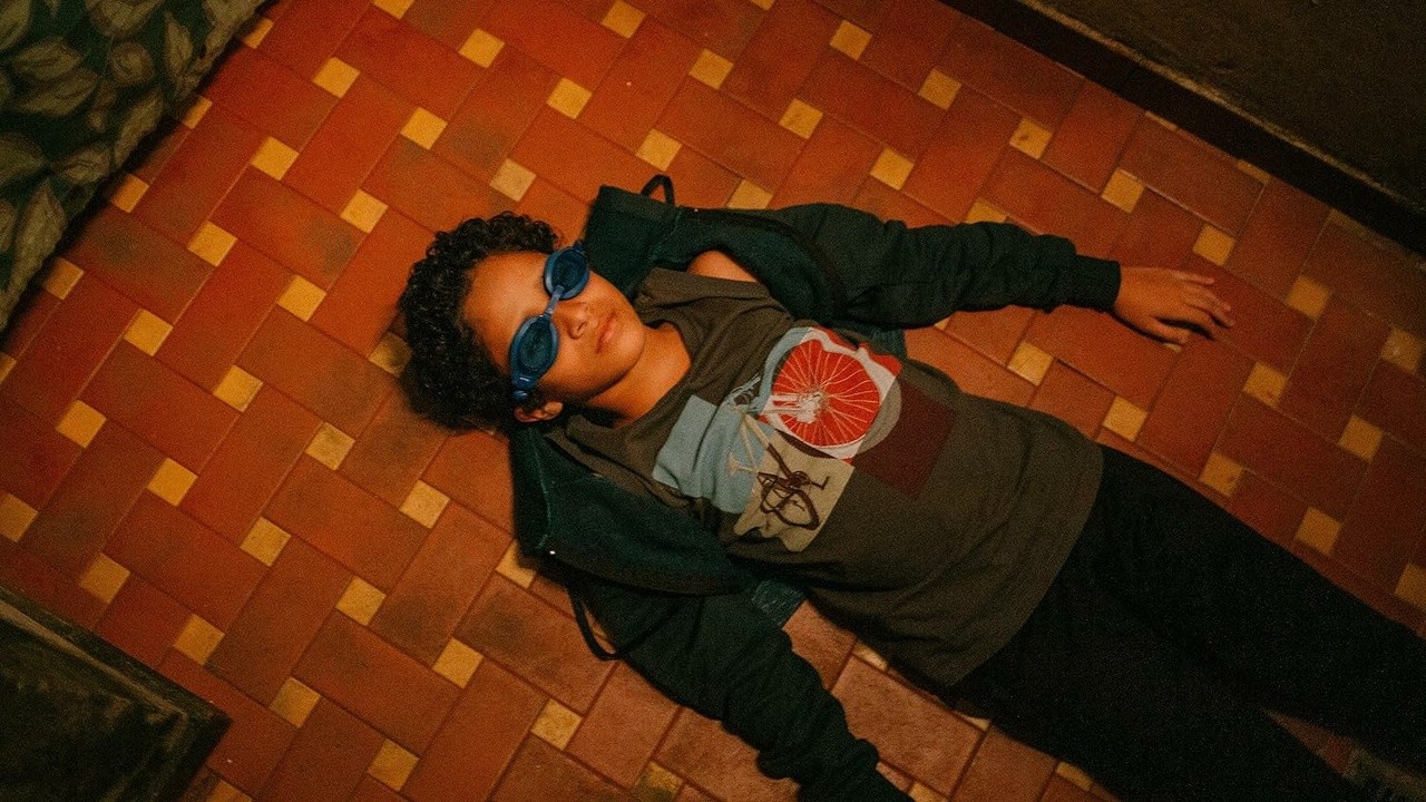 Close Your Eyes (2024) | MUBI