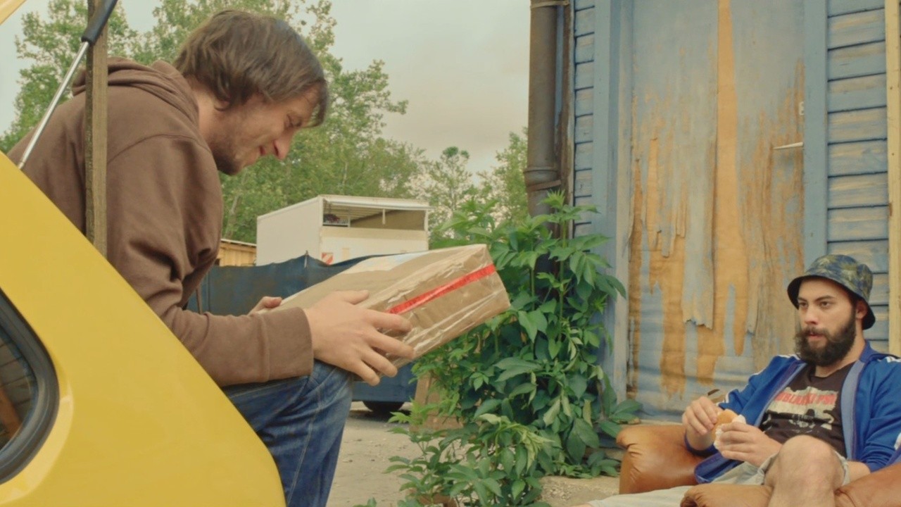 Jogi and a Box (2016) | MUBI