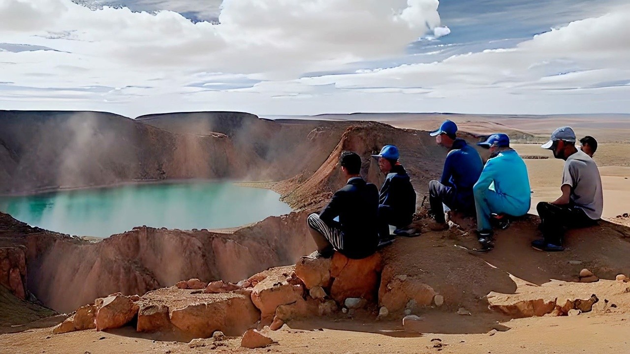 White Cloud (2024) | MUBI