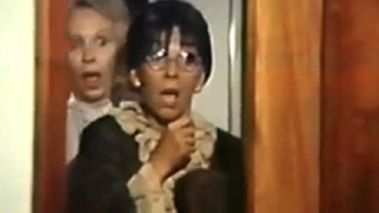 Tudo na Cama (1983) | MUBI