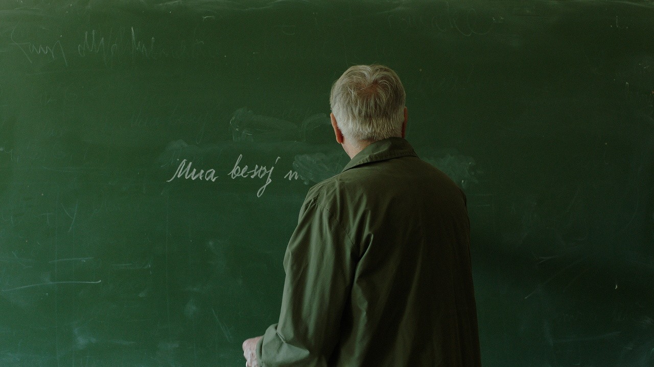 I Believe the Portrait Saved Me (2025) | MUBI