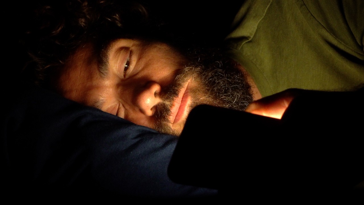 Man vs Phone (2024) | MUBI